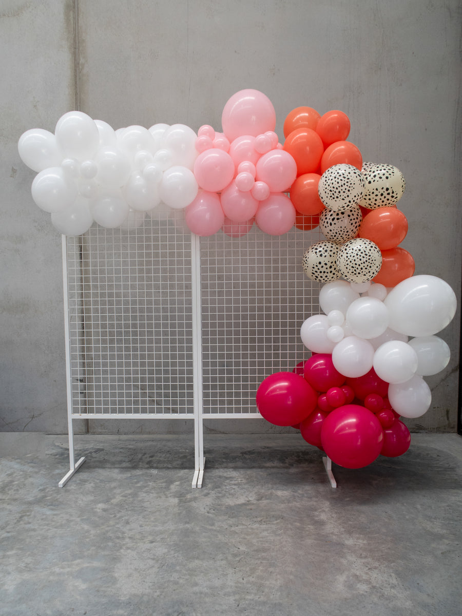 Rectangle Mesh + Medium Garland – Bespoke Balloons Ballarat